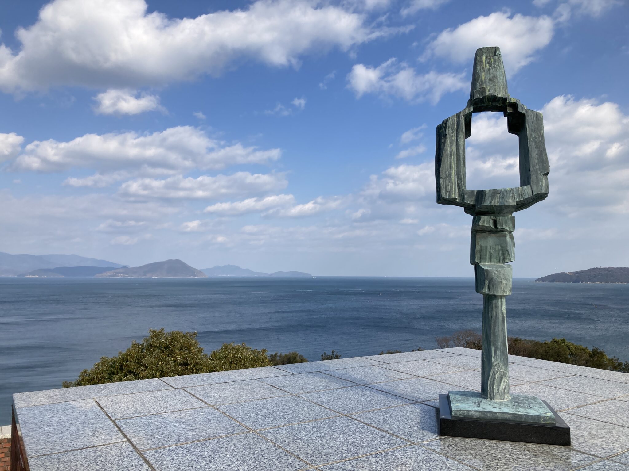 【工務店の休日】「NAGARE STUDIO 流政之美術館」見学～自然の風景と一体になったスタジオ全体が美術品～吉田建設＠高松市～ | 吉田建設株式会社｜新築住宅・性能向上リノベーション ...